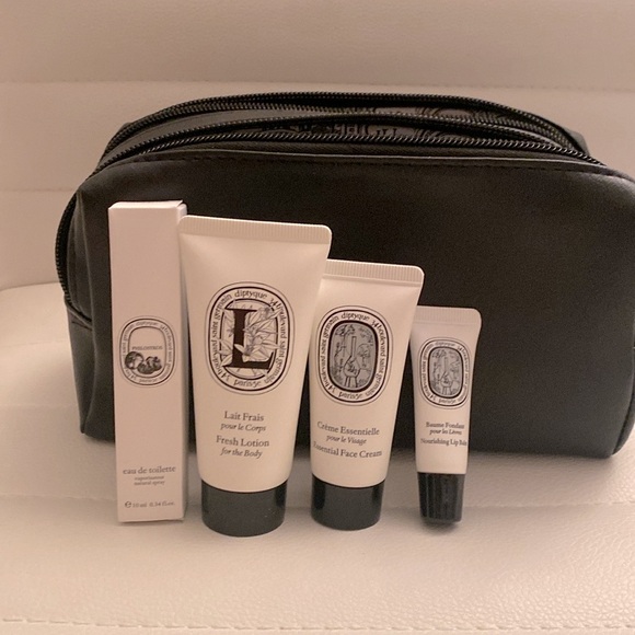 diptyque | Other | New Qatar Airways Business Class Amenity Black Kit ...